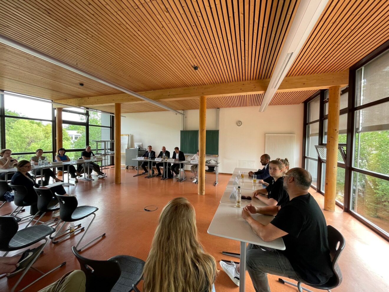 Nutzung von Schulsportplätzen in Stuttgart: mit Vertretern des ...